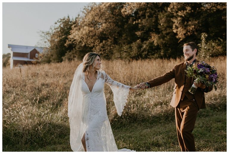 Nashville Wedding at Drakewood Farm - Andrew + Angie - darcyferris.com